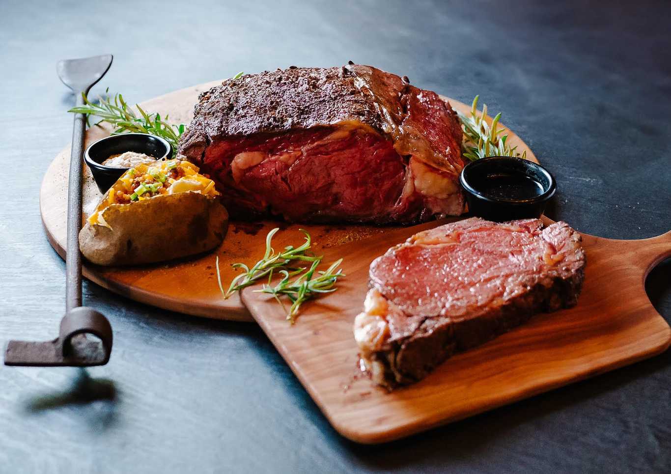 Home | Lineberger's Cattle Company Steakhouse & Saloon